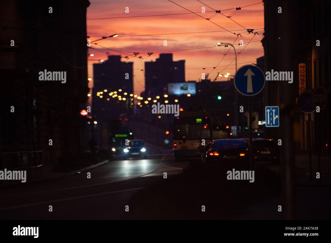 Bus ampel -Fotos und -Bildmaterial in hoher Auflösung – Alamy