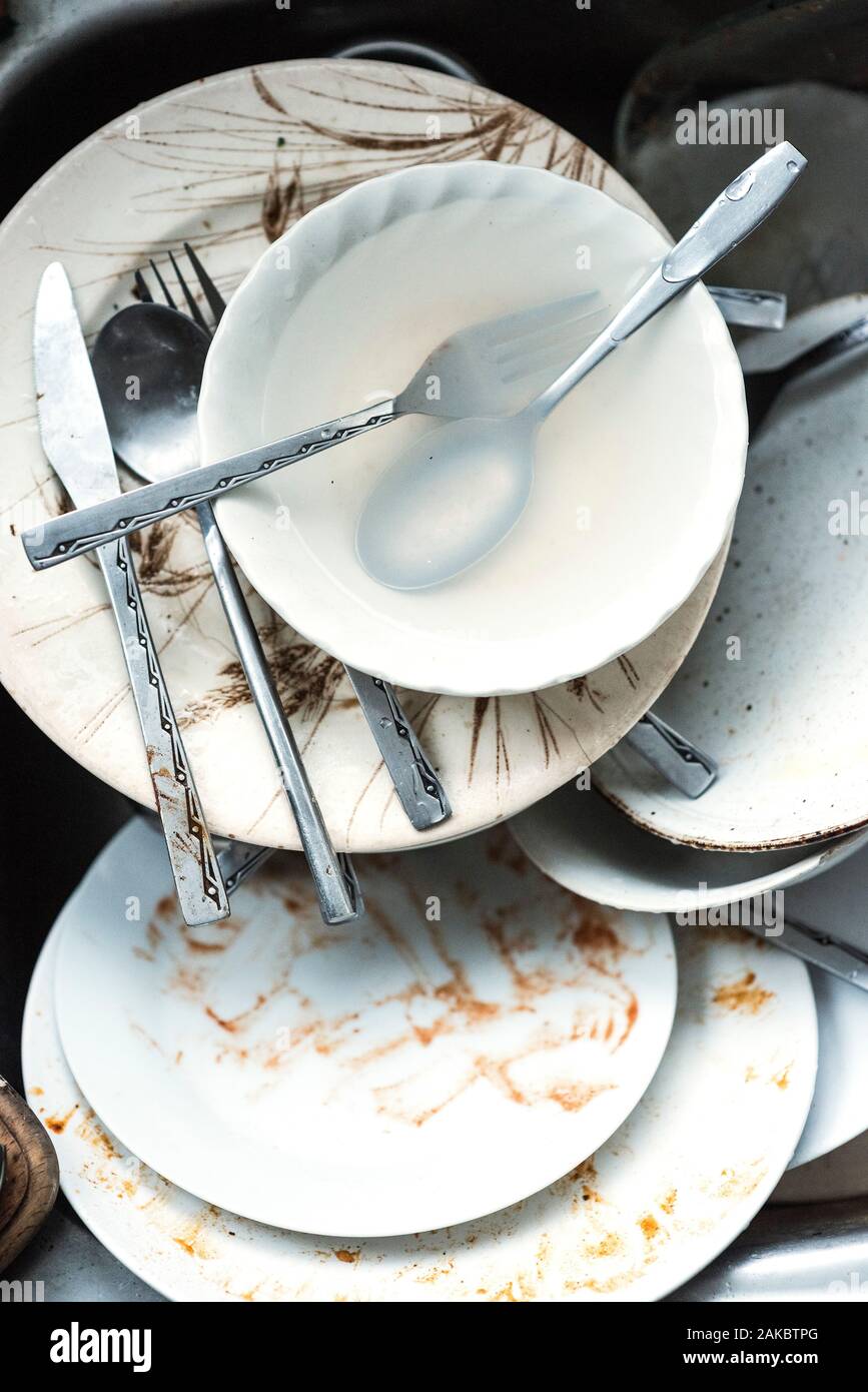 Schmutziges Besteck Stockfotos und -bilder Kaufen - Alamy