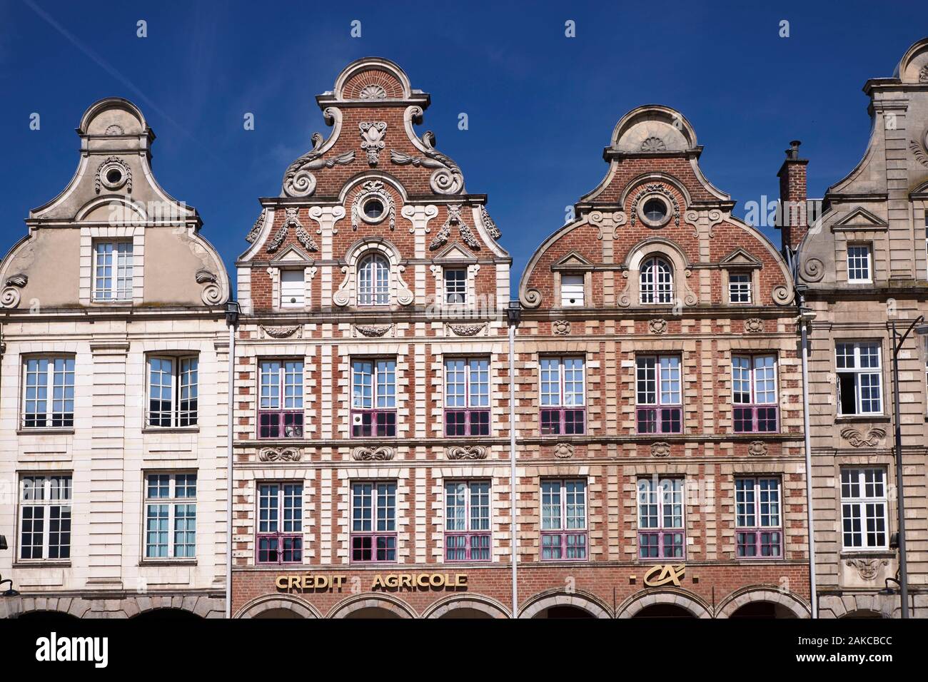 Barocke fassaden -Fotos und -Bildmaterial in hoher Auflösung – Alamy