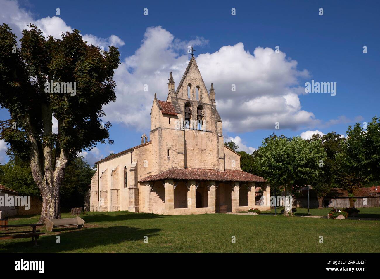 Saint leger de balson -Fotos und -Bildmaterial in hoher Auflösung – Alamy