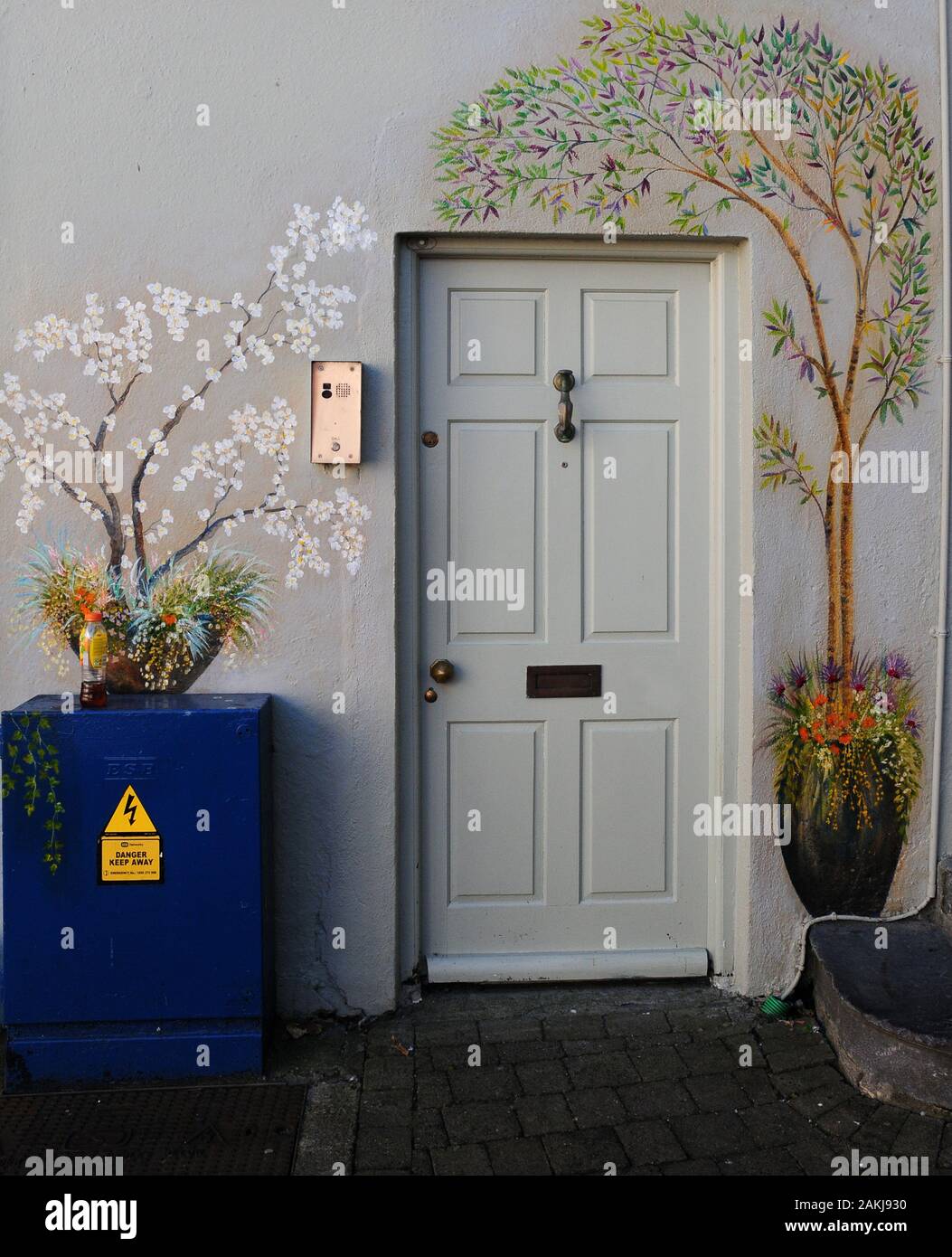 Eingangszeichen eire -Fotos und -Bildmaterial in hoher Auflösung – Alamy