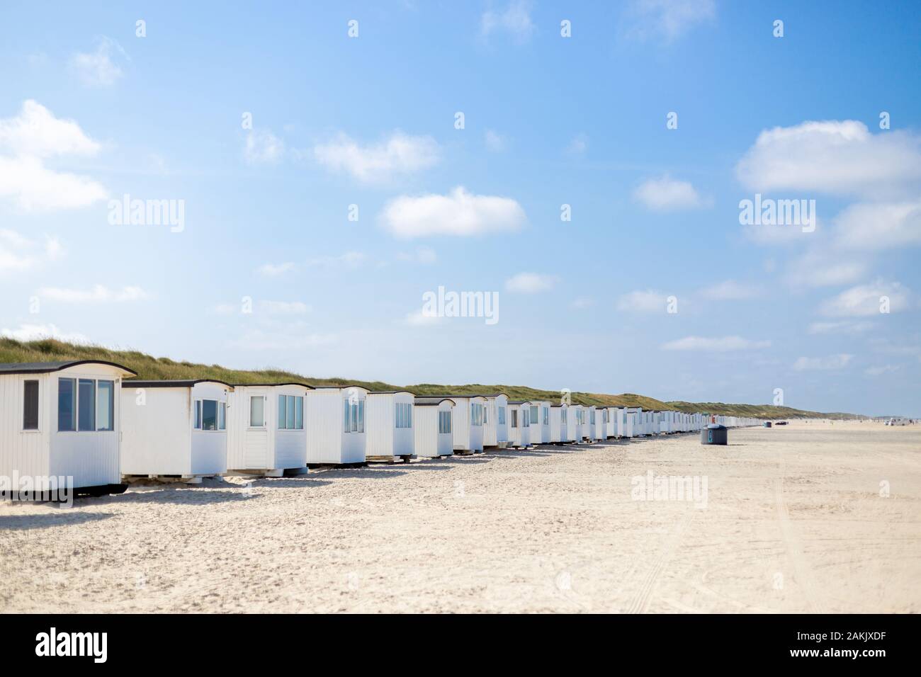 Cabines de plage beach hut -Fotos und -Bildmaterial in hoher Auflösung ...