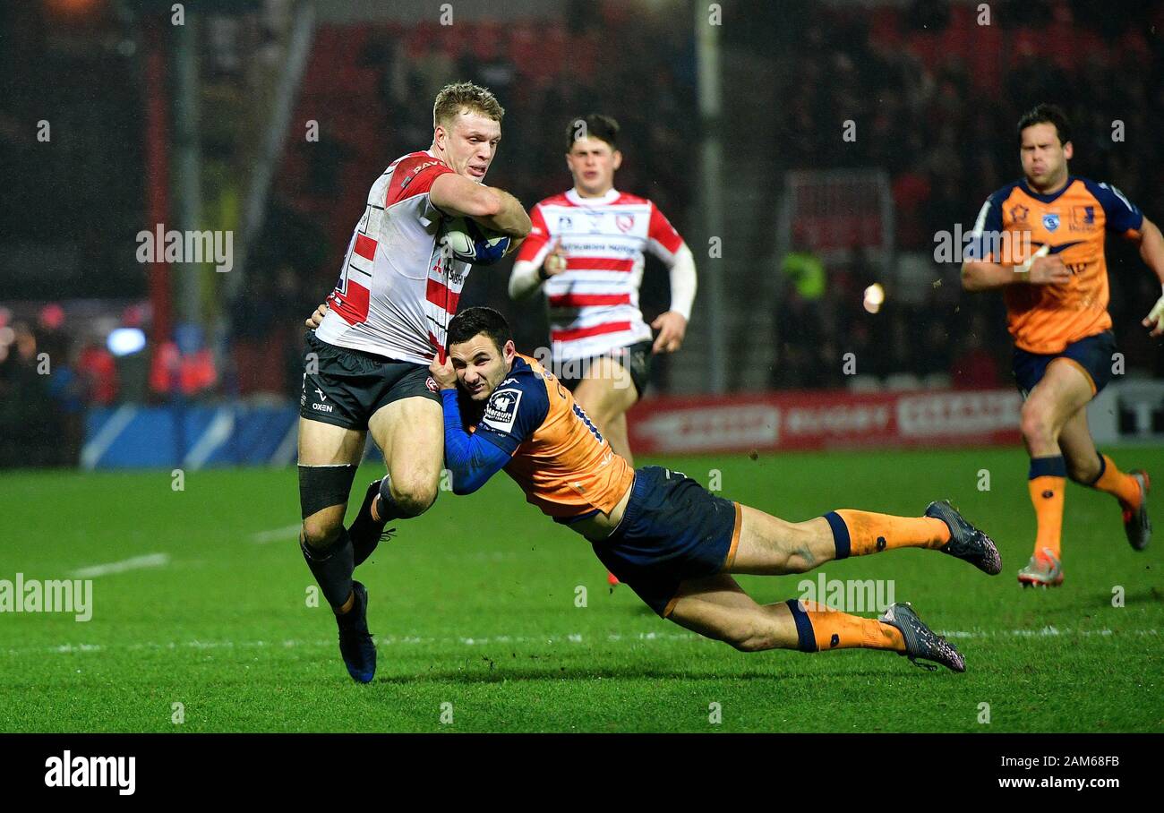 Die Gloucester Ollie Thorley (links) und Montpellier ist Thomas Darmon ...