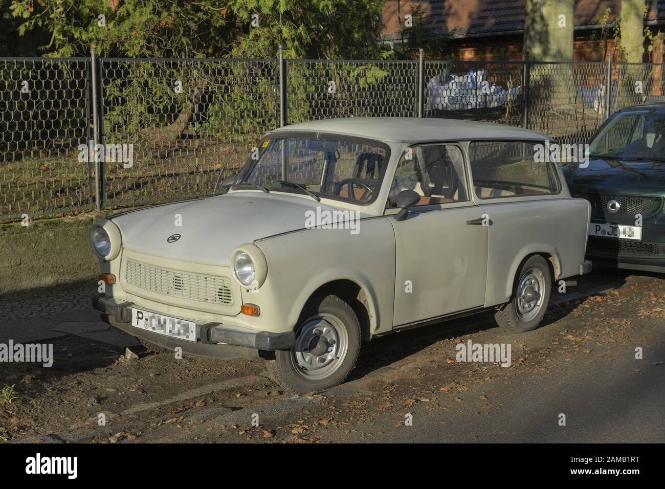 Trabi oldtimer -Fotos und -Bildmaterial in hoher Auflösung – Alamy