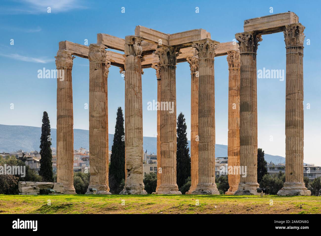 Griechische ruinen athen -Fotos und -Bildmaterial in hoher Auflösung ...