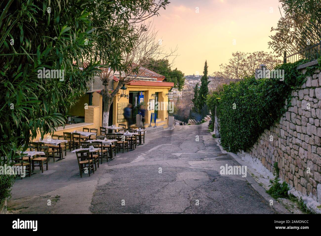 Plaka Athens Acropolis Stockfotos und -bilder Kaufen - Alamy