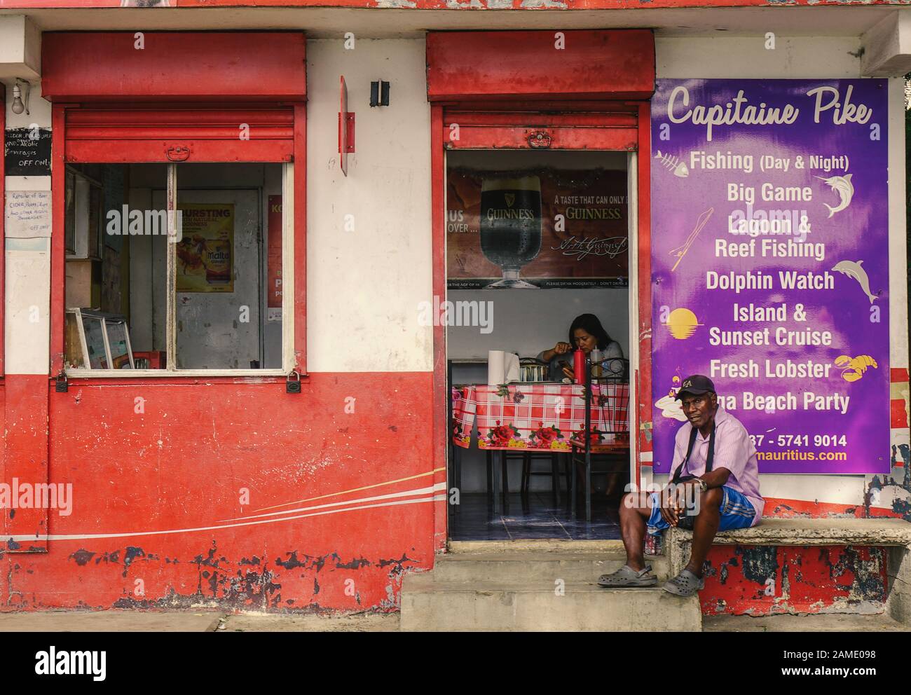 Port Louis, Mauritius - 8. Januar 2017. Billiges Restaurant auf der ...