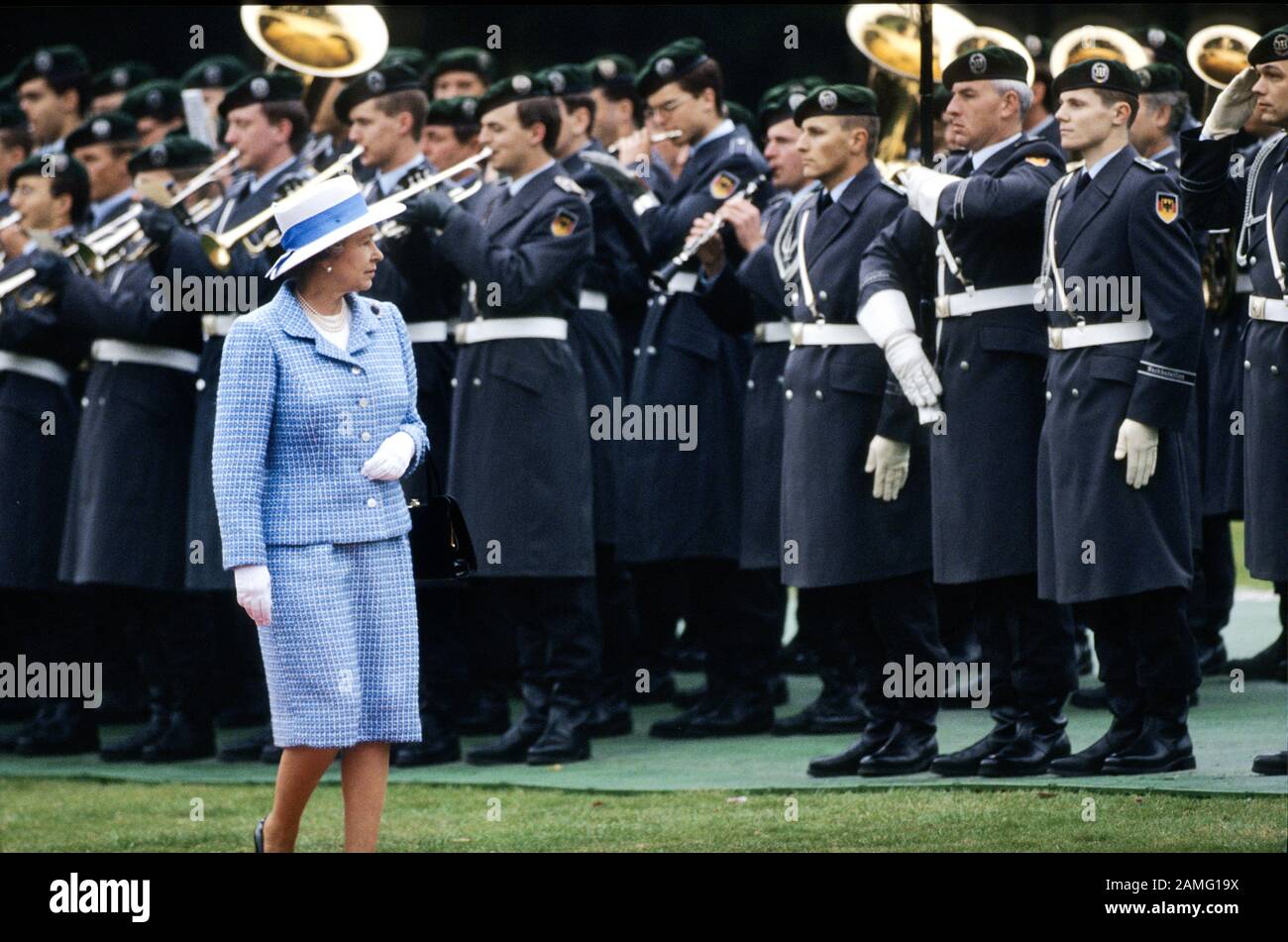 Queen Elizabeth Ii 1992 Stockfotos und -bilder Kaufen - Alamy