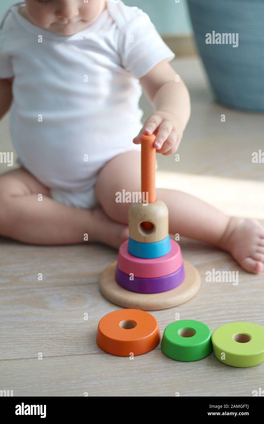 Bunte pyramide -Fotos und -Bildmaterial in hoher Auflösung – Alamy