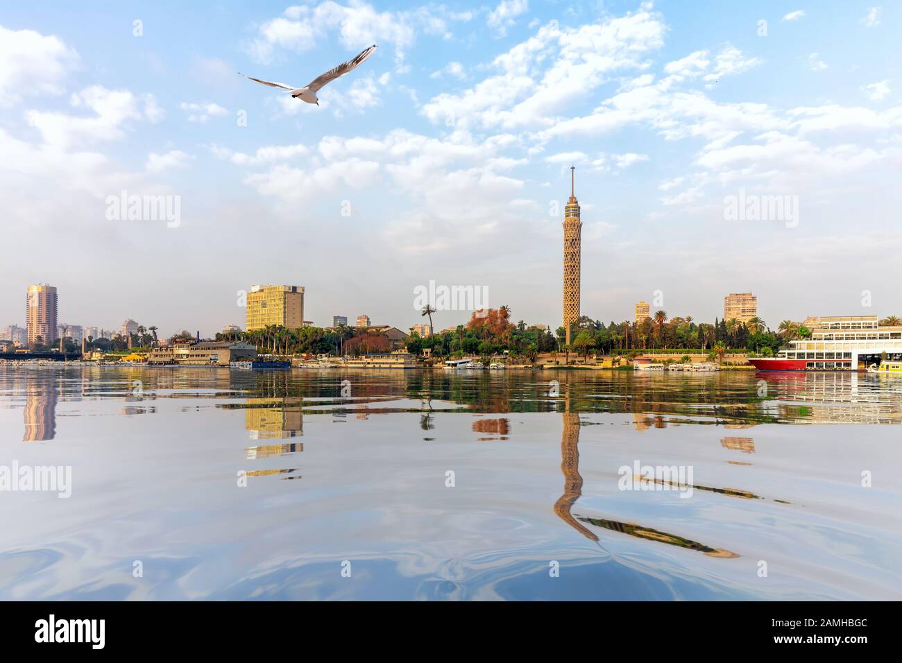 Fernsehturm kairo -Fotos und -Bildmaterial in hoher Auflösung – Alamy