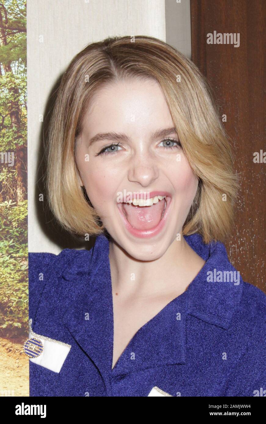 Mckenna grace 2020 -Fotos und -Bildmaterial in hoher Auflösung – Alamy