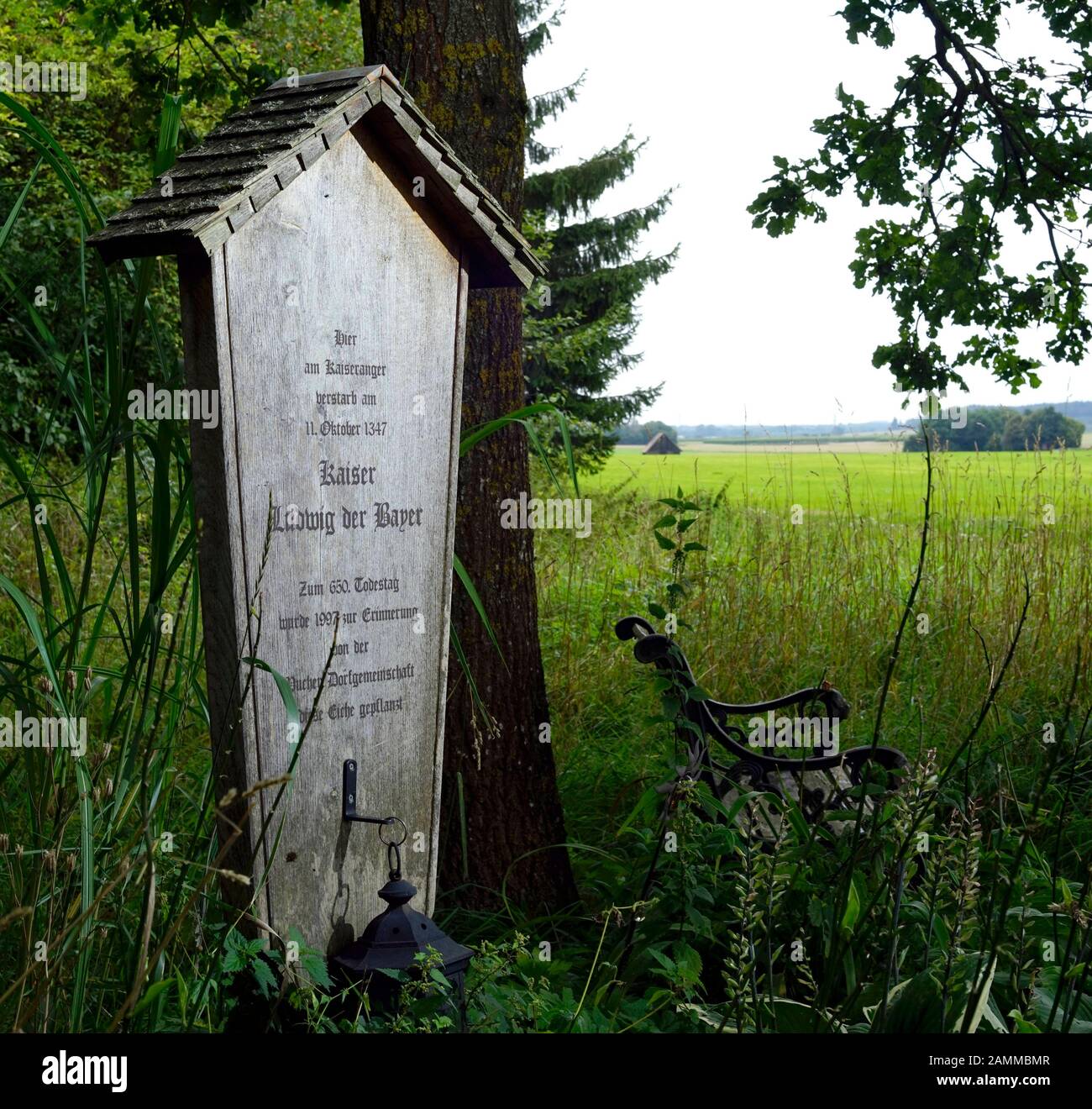 Holztafel mit inschrift -Fotos und -Bildmaterial in hoher Auflösung – Alamy