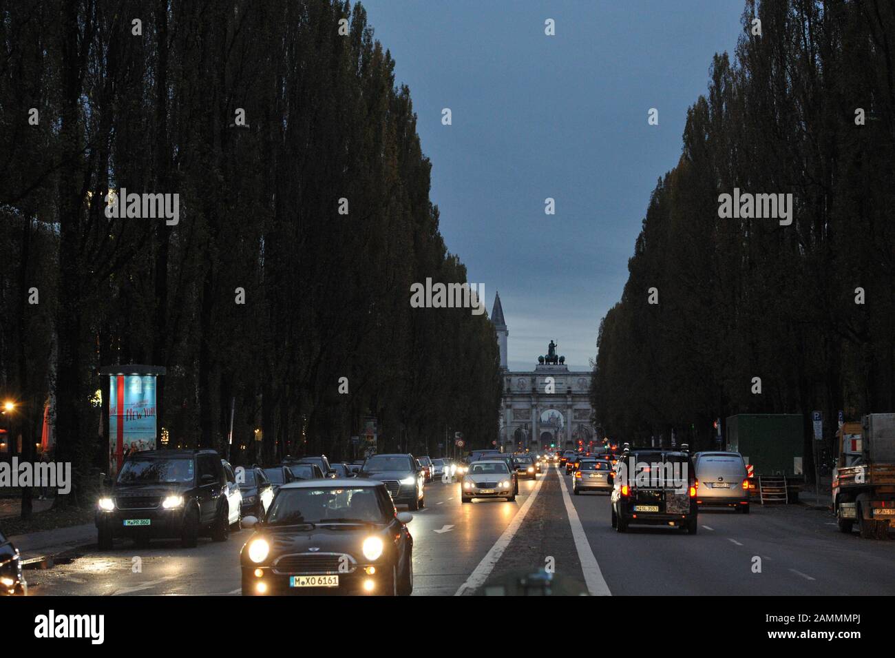 München leopoldstraße -Fotos und -Bildmaterial in hoher Auflösung – Alamy