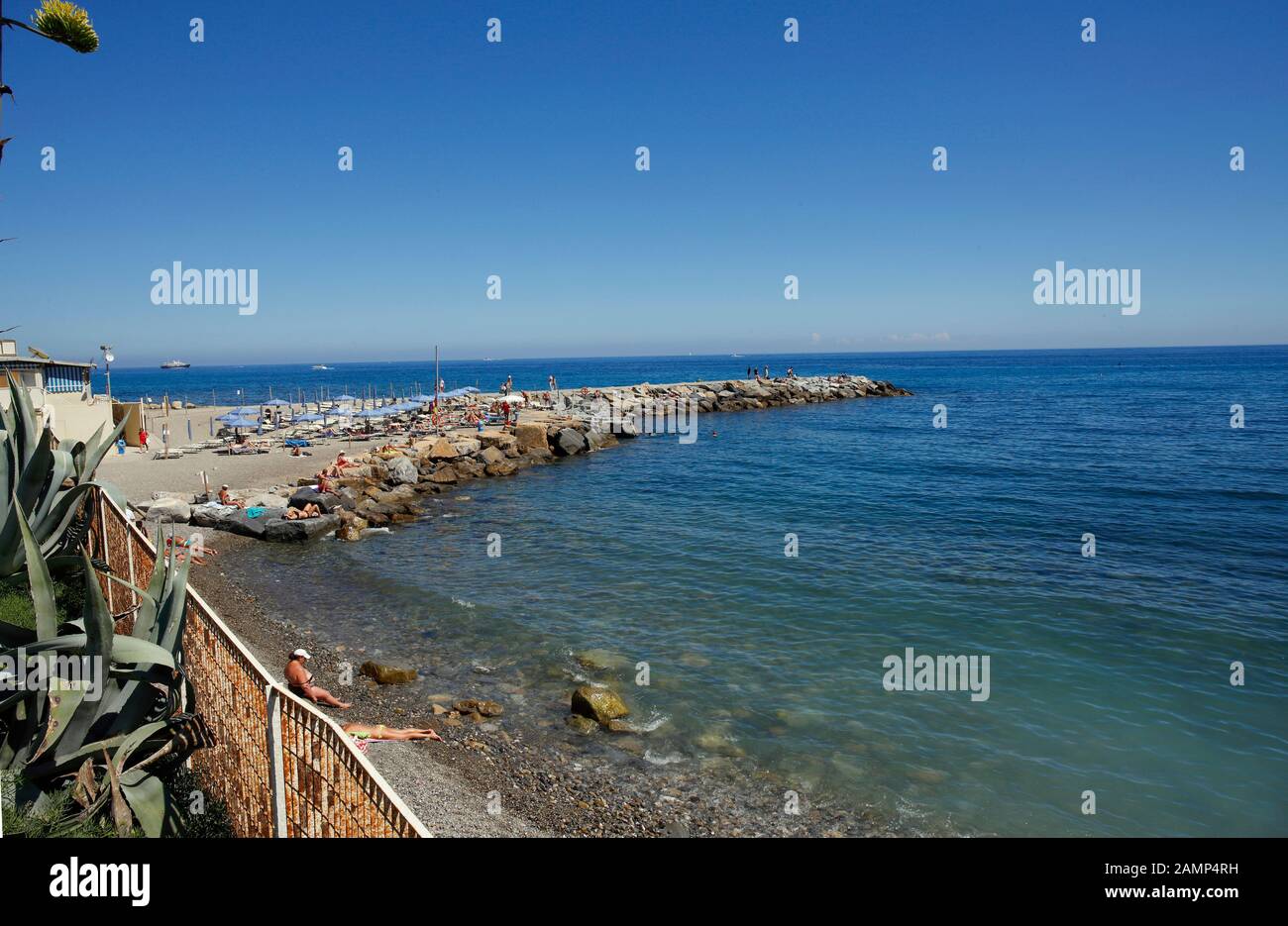Spiaggia di san remo -Fotos und -Bildmaterial in hoher Auflösung – Alamy