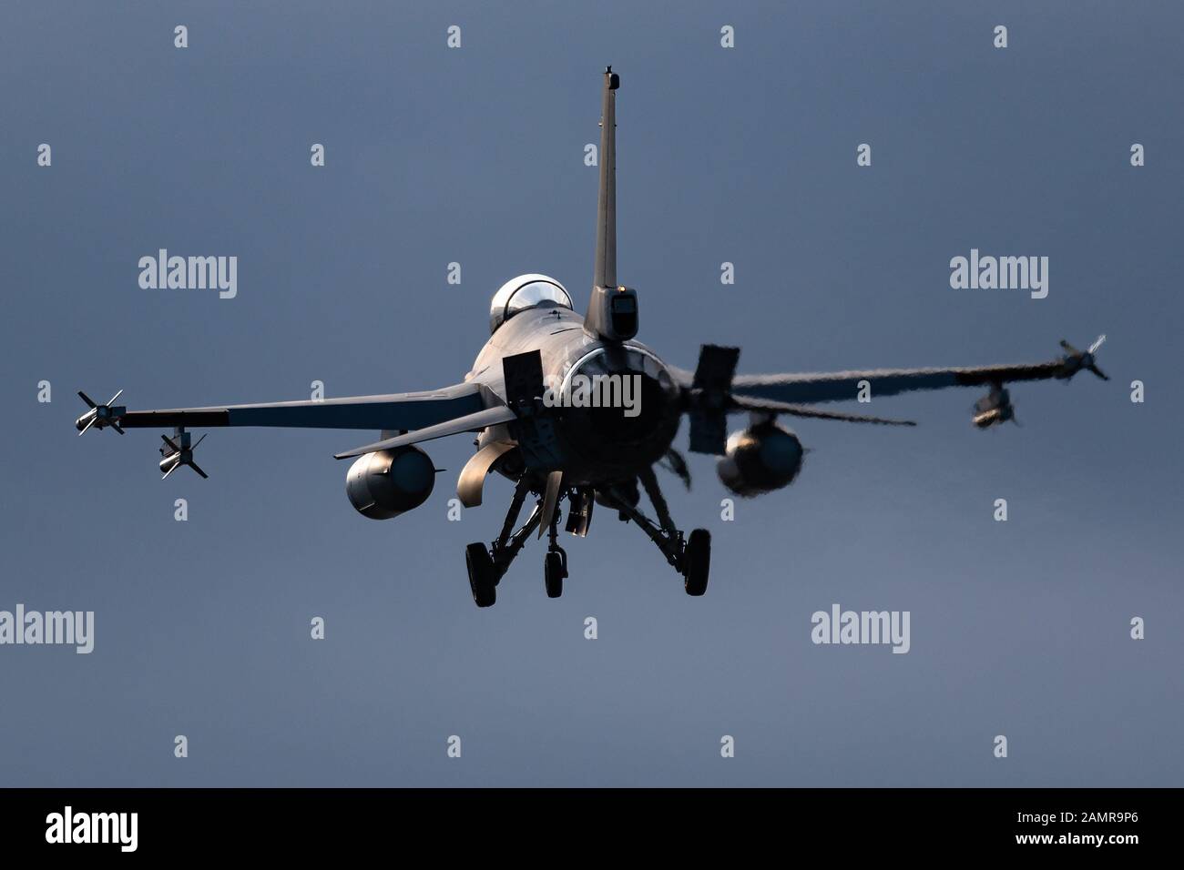 F 16 fighting falcon -Fotos und -Bildmaterial in hoher Auflösung – Alamy