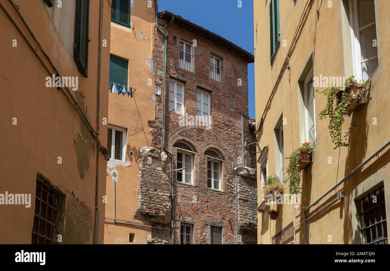 Stadtbild von lucca -Fotos und -Bildmaterial in hoher Auflösung – Alamy