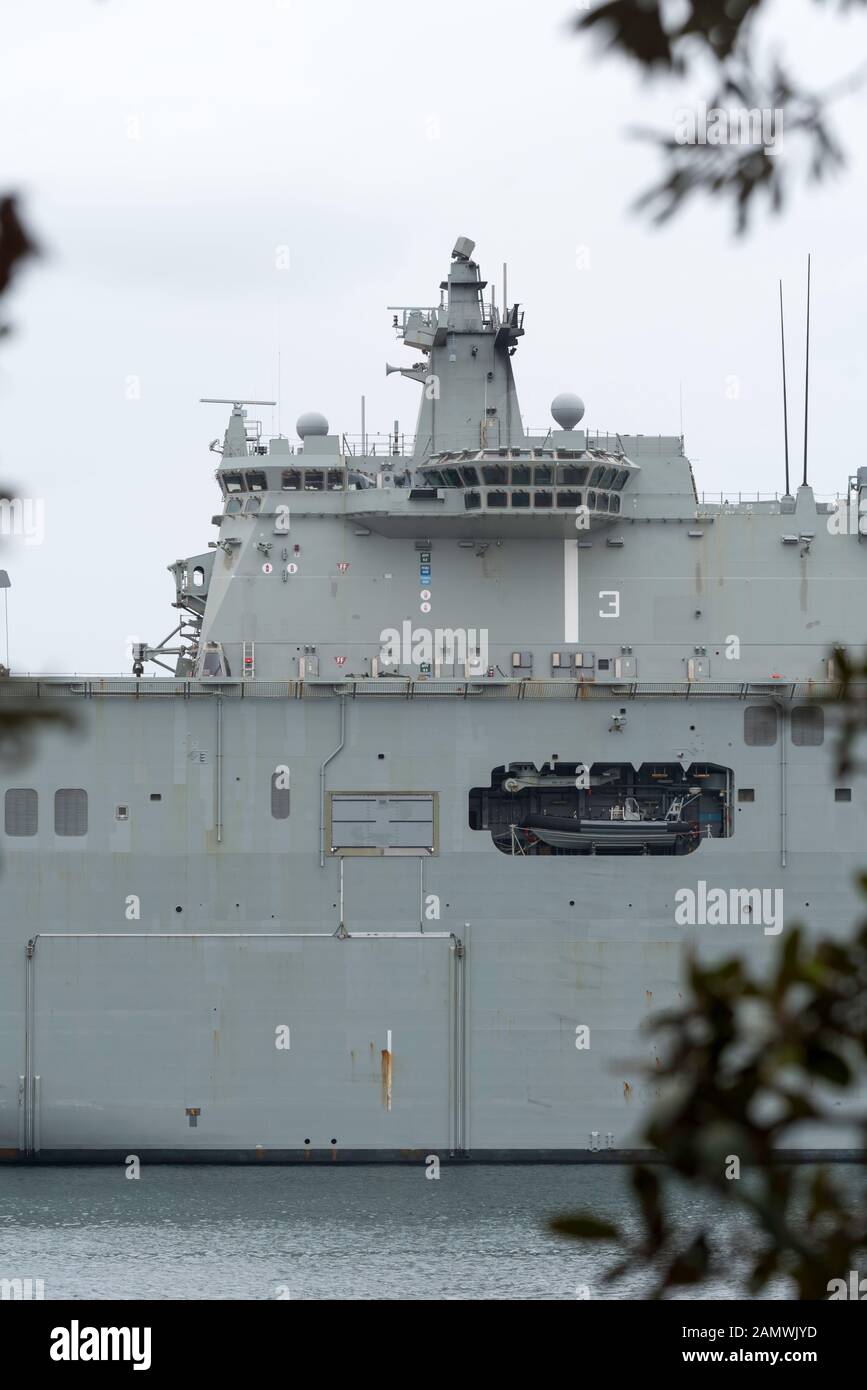 Der Royal Australian Navy landing Helicopter dock Schiff HMAS Canberra ...
