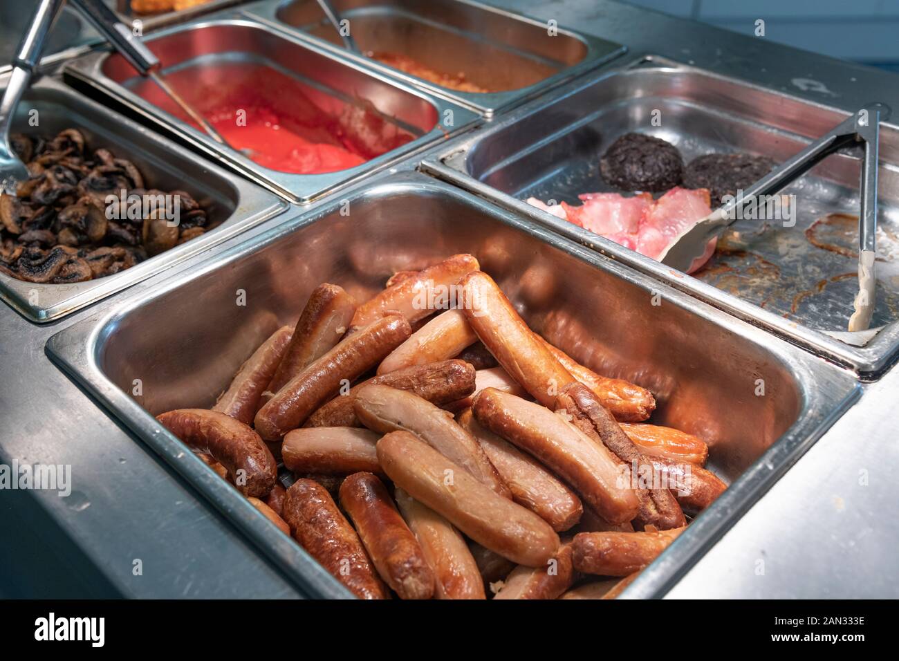 Kantine tresen -Fotos und -Bildmaterial in hoher Auflösung – Alamy