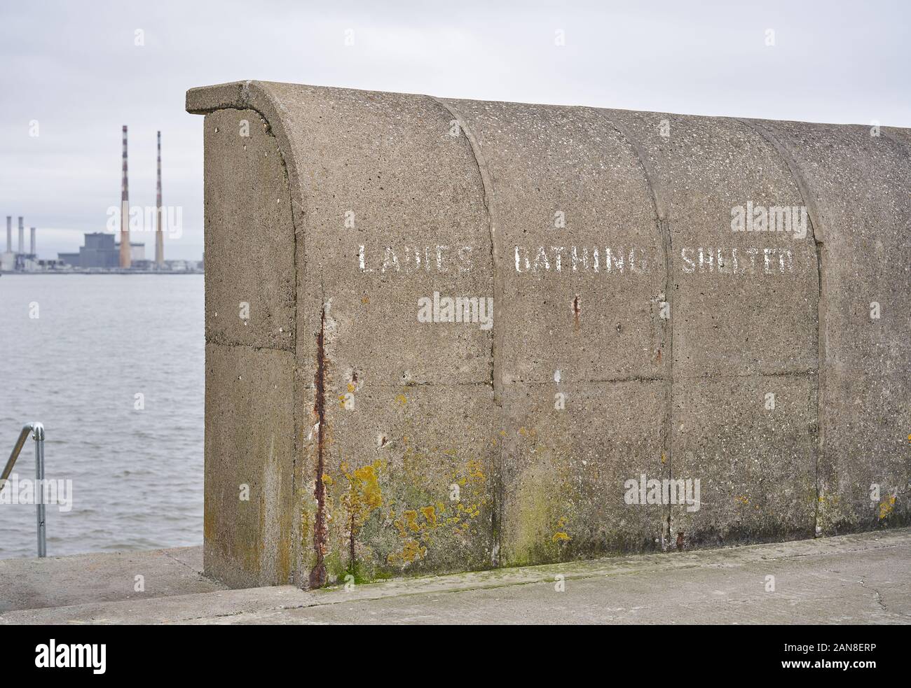 Beton strandschutz -Fotos und -Bildmaterial in hoher Auflösung – Alamy