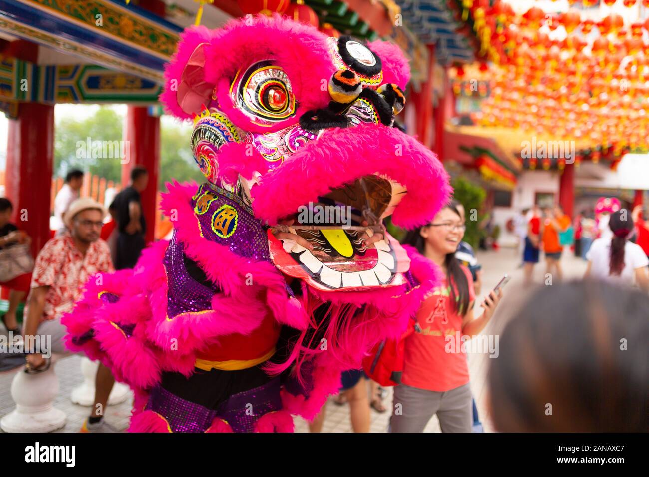 Chinesisches Neujahrsfest in einem chinesischen Tempel. Ein ...