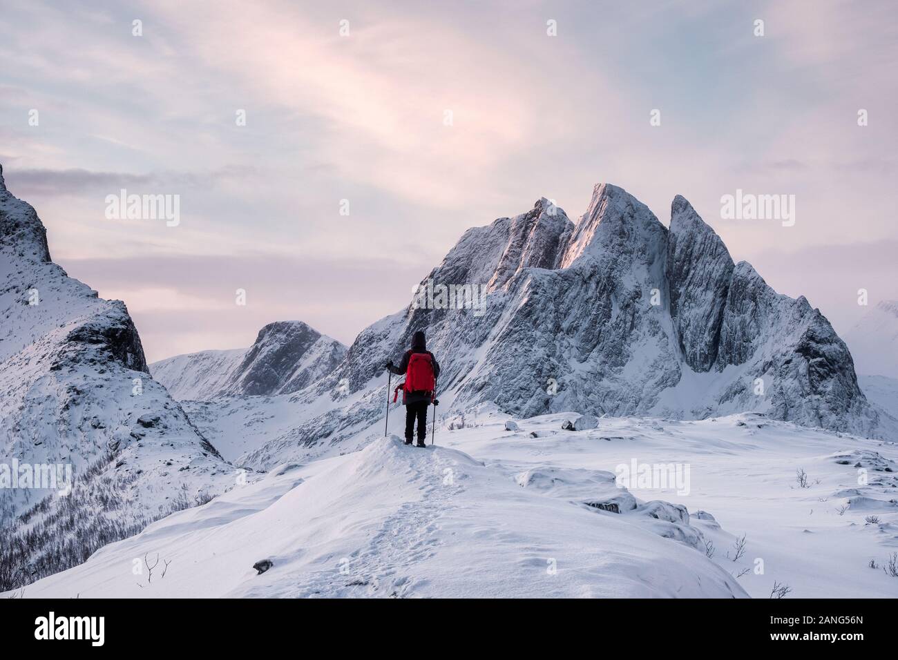 Segla berg im winter -Fotos und -Bildmaterial in hoher Auflösung – Alamy