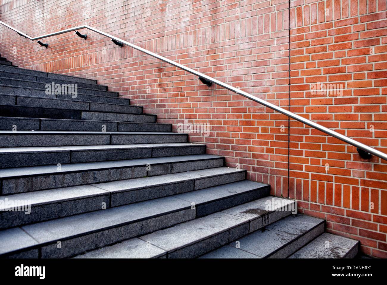 Backstein gehwege -Fotos und -Bildmaterial in hoher Auflösung – Alamy