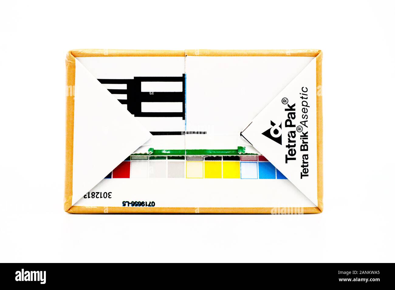 Tetrapak logo Ausgeschnittene Stockfotos und -bilder - Alamy
