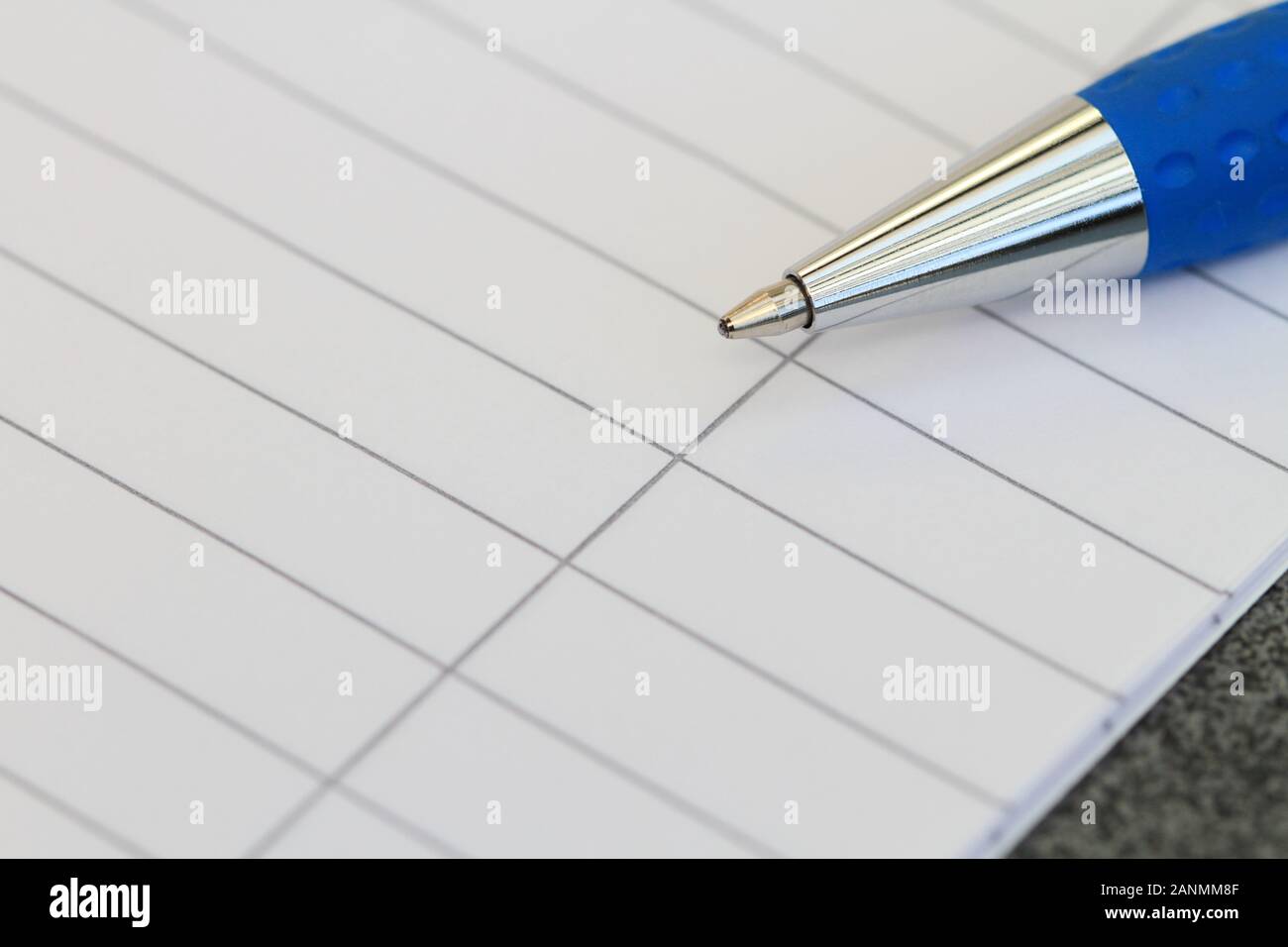 Leeres Blatt Papier Zum Brief Schreiben Stockfotos und -bilder Kaufen ...