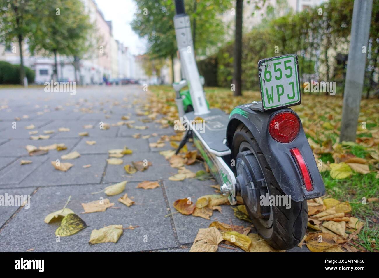 Spannende E Roller Kennzeichen 2024 Bilder