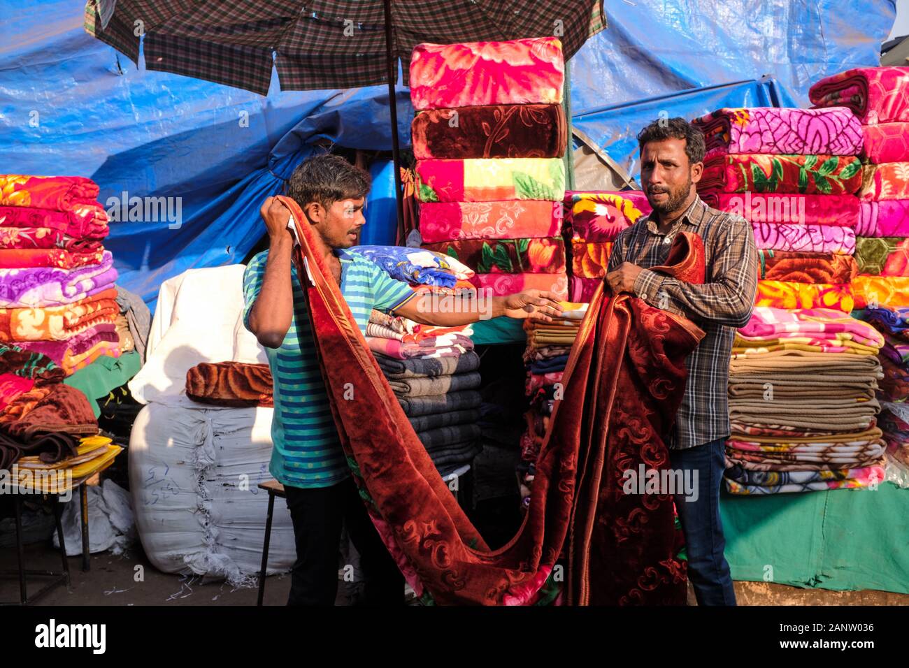 Chor Bazar Stockfotos und -bilder Kaufen - Alamy