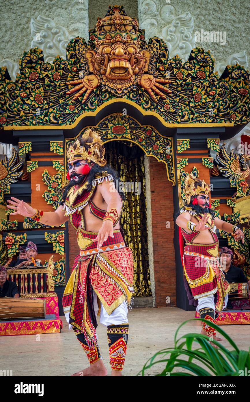 Tari barong keris -Fotos und -Bildmaterial in hoher Auflösung – Alamy
