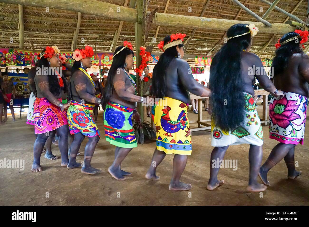 Embera frauen der darien -Fotos und -Bildmaterial in hoher Auflösung ...