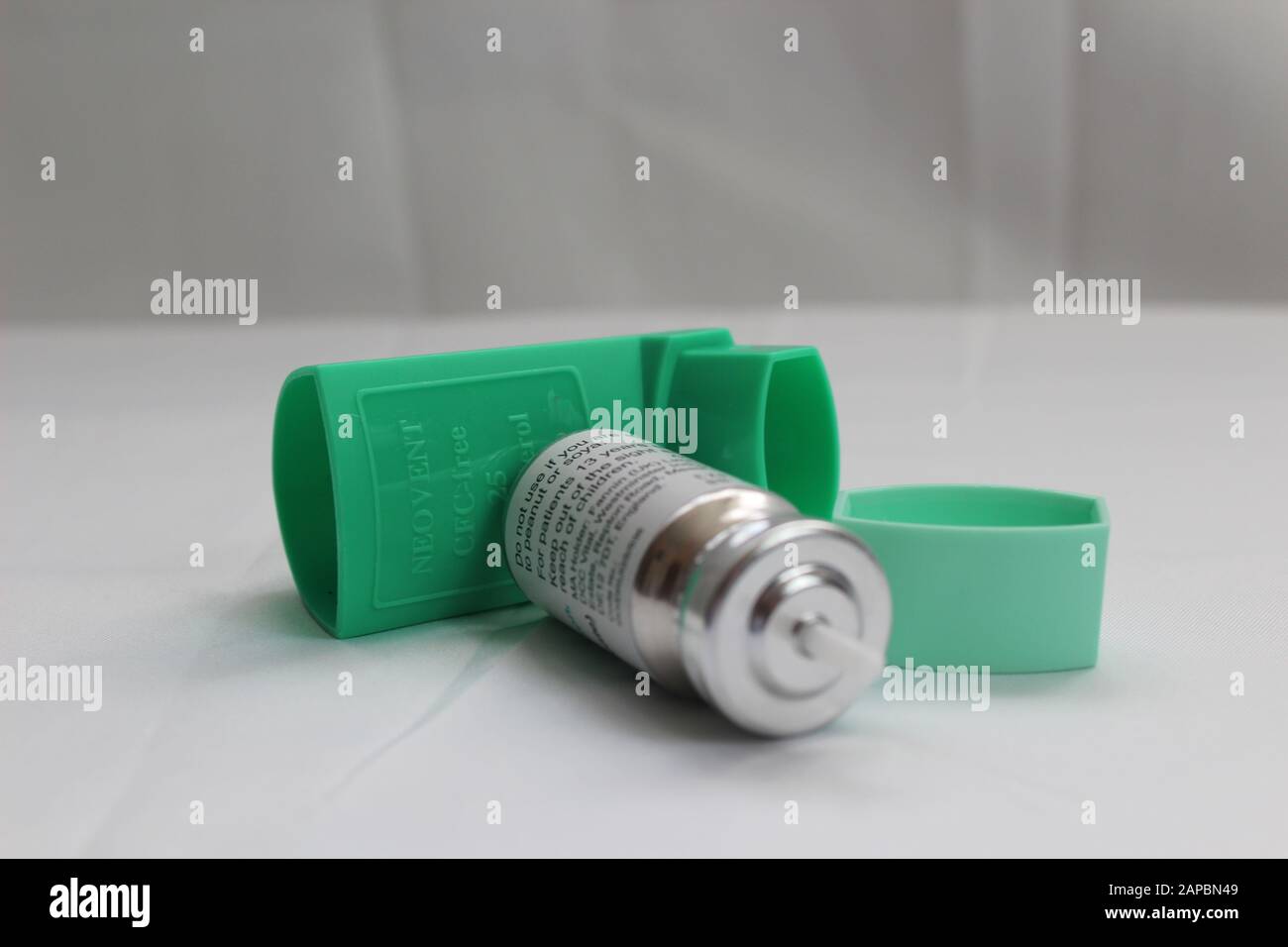 Salbutamol inhalatoren -Fotos und -Bildmaterial in hoher Auflösung – Alamy