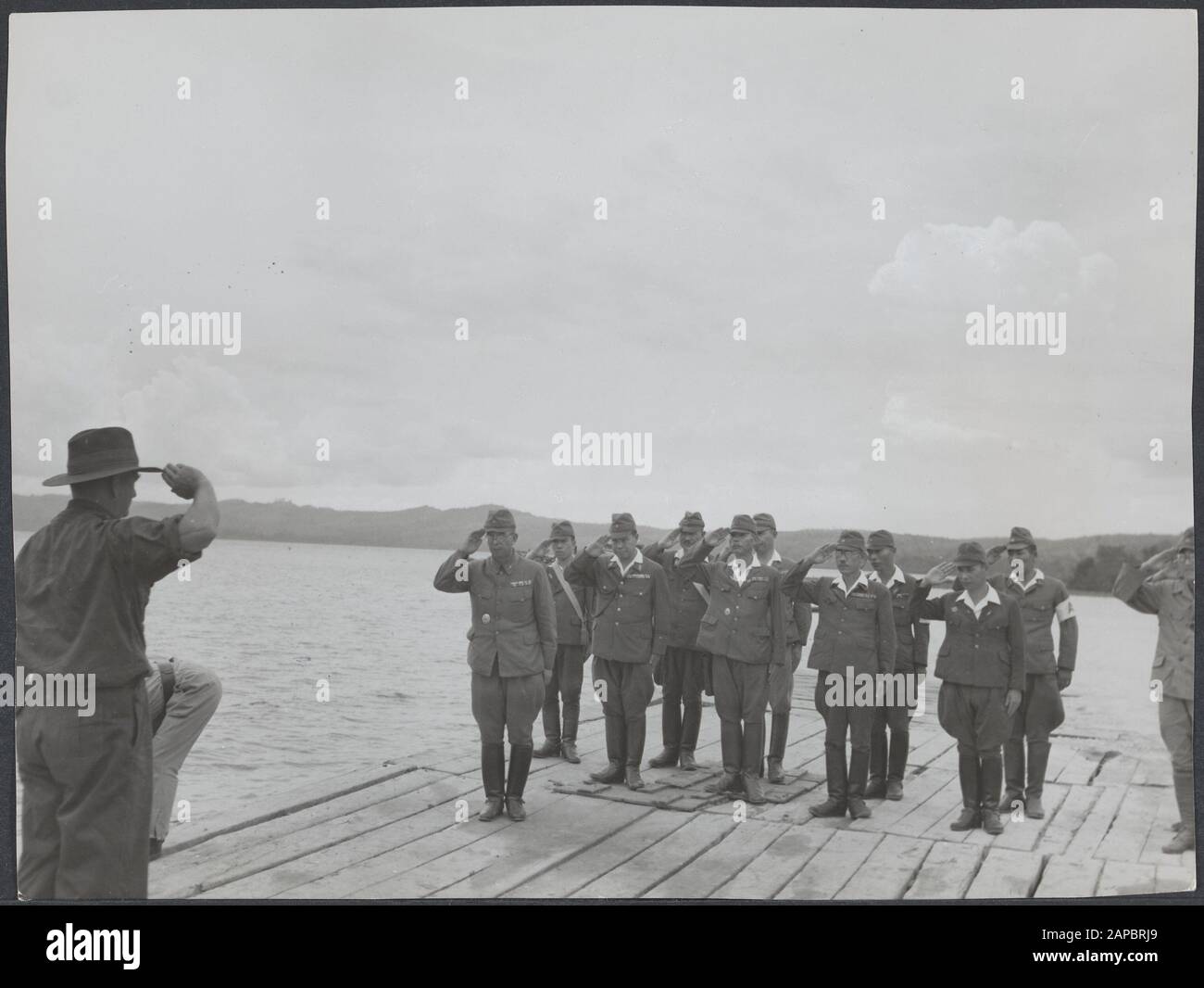 Verschiedene Kriegsbeschreibungen: Sergeant Steele besucht Piroe auf ...