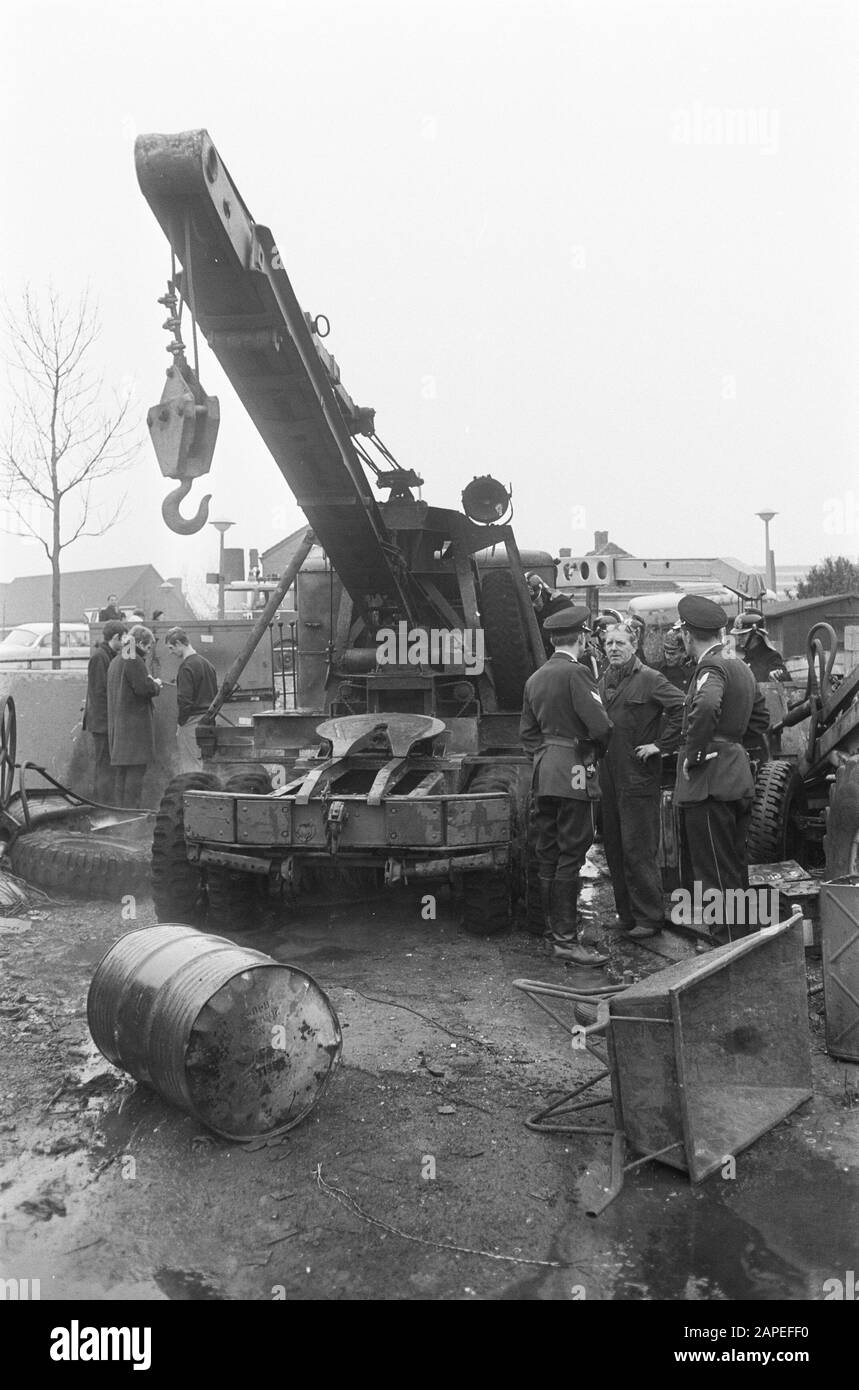 Kraftstofftank des Schleppers explodiert bei der Brandbekämpfung ...