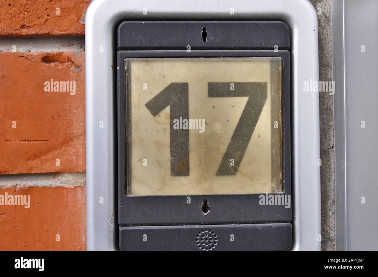 Hausnummer 17 zeichen -Fotos und -Bildmaterial in hoher Auflösung – Alamy