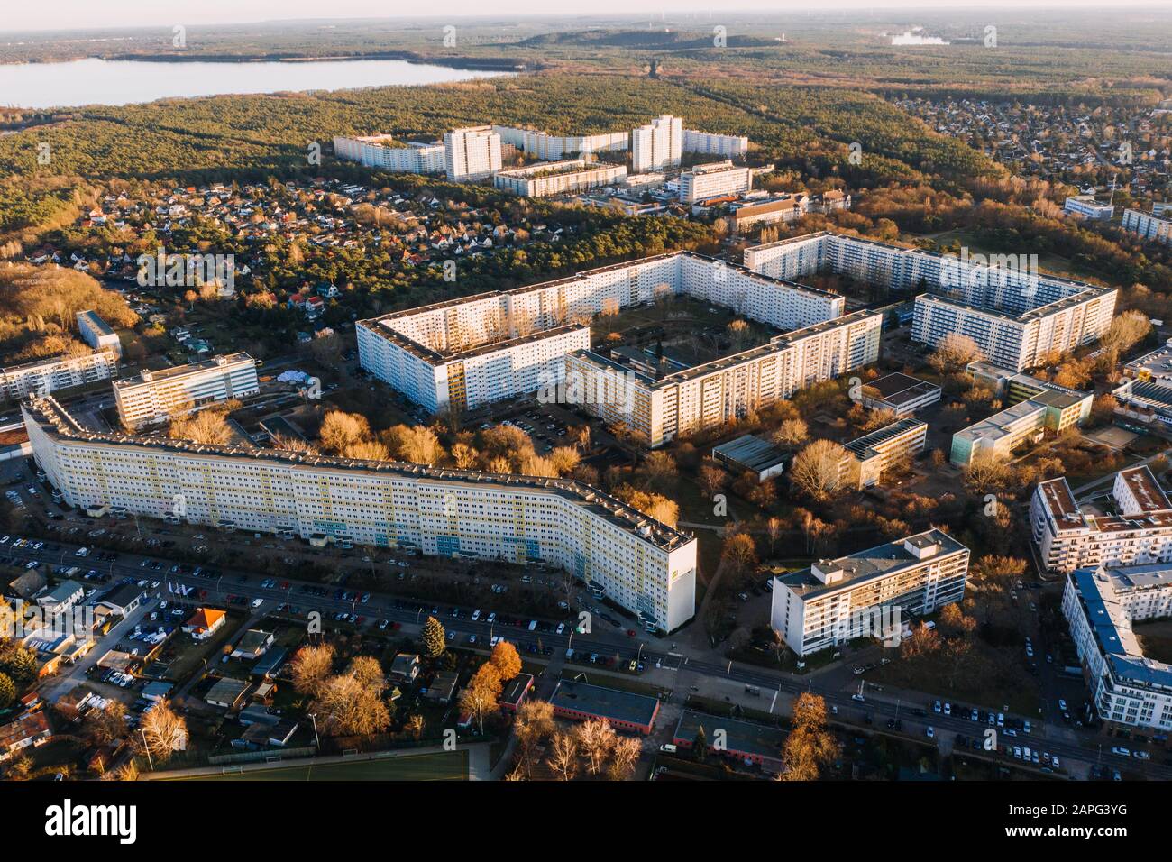 Luftbild DDR-Plattenbau in Berlin Stockfotografie - Alamy