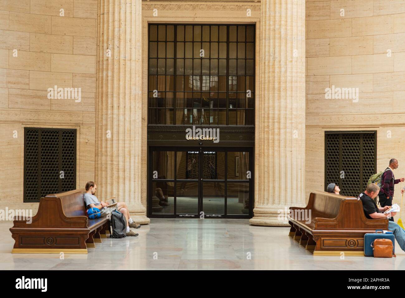 Usa station benches -Fotos und -Bildmaterial in hoher Auflösung – Alamy