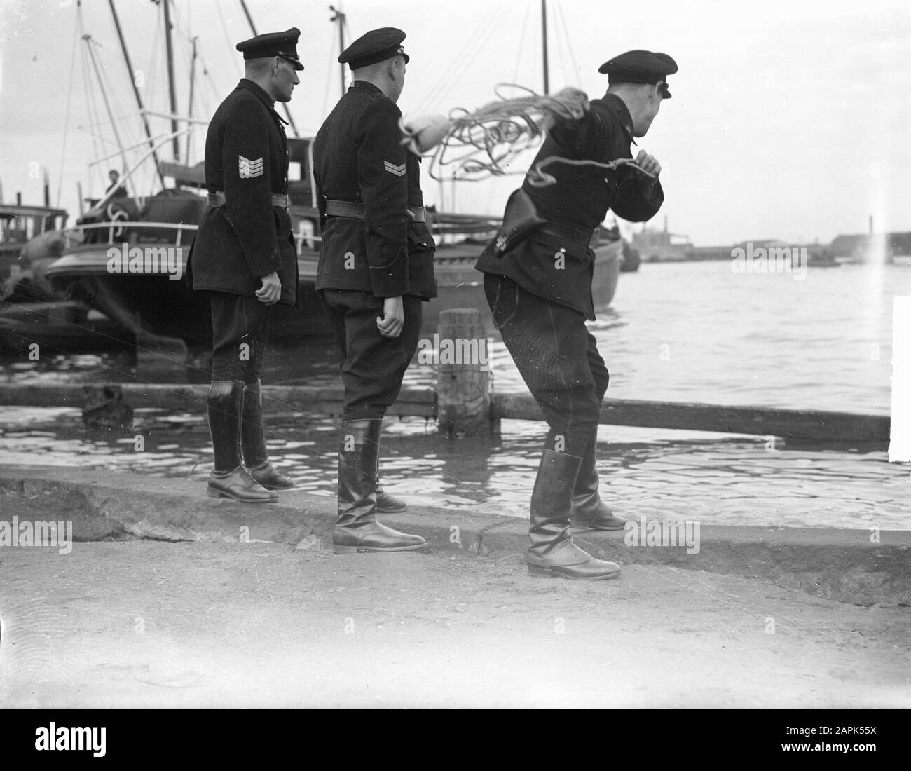 32 polizei -Fotos und -Bildmaterial in hoher Auflösung – Alamy