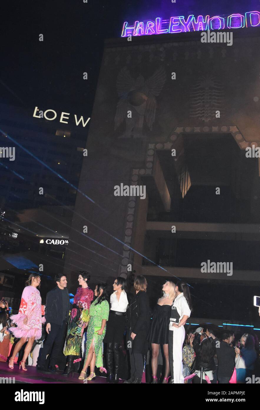 Hollywood, Kalifornien, USA 23. Januar 2020 (L-R) Direktorin Cathy Yan ...