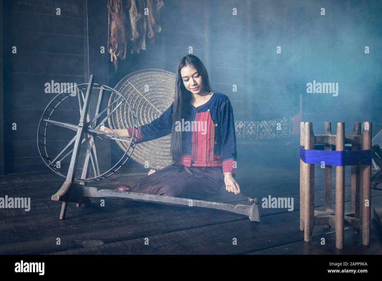 Thailand seidenindustrie Stockfotos und -bilder Kaufen - Alamy