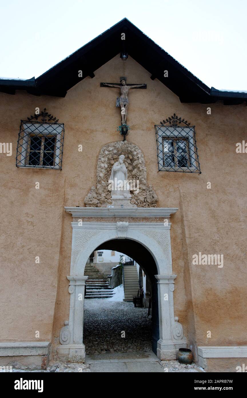 Heiliger romedio -Fotos und -Bildmaterial in hoher Auflösung – Alamy