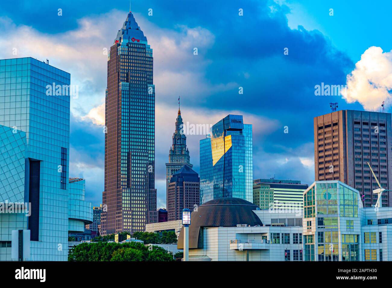 Menschen downtown cleveland ohio -Fotos und -Bildmaterial in hoher ...
