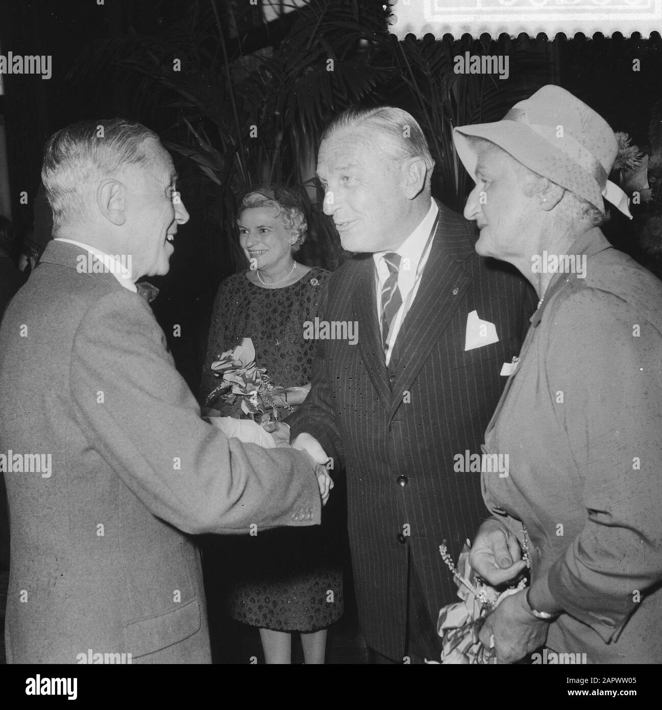 Abschied generalleutnant f -Fotos und -Bildmaterial in hoher Auflösung ...