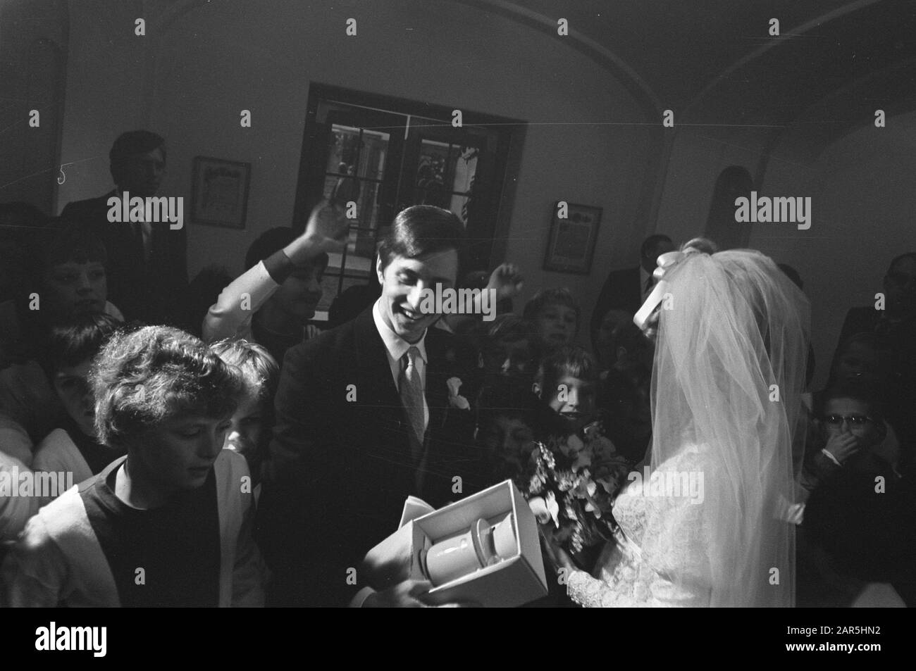 Johan Cruijff, verheiratet mit Danny Coster brautpaar im Trauzimmer ...