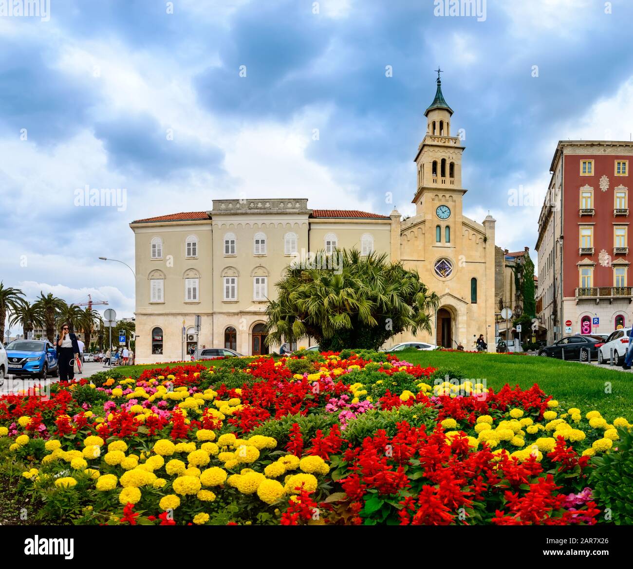 Split church -Fotos und -Bildmaterial in hoher Auflösung – Alamy