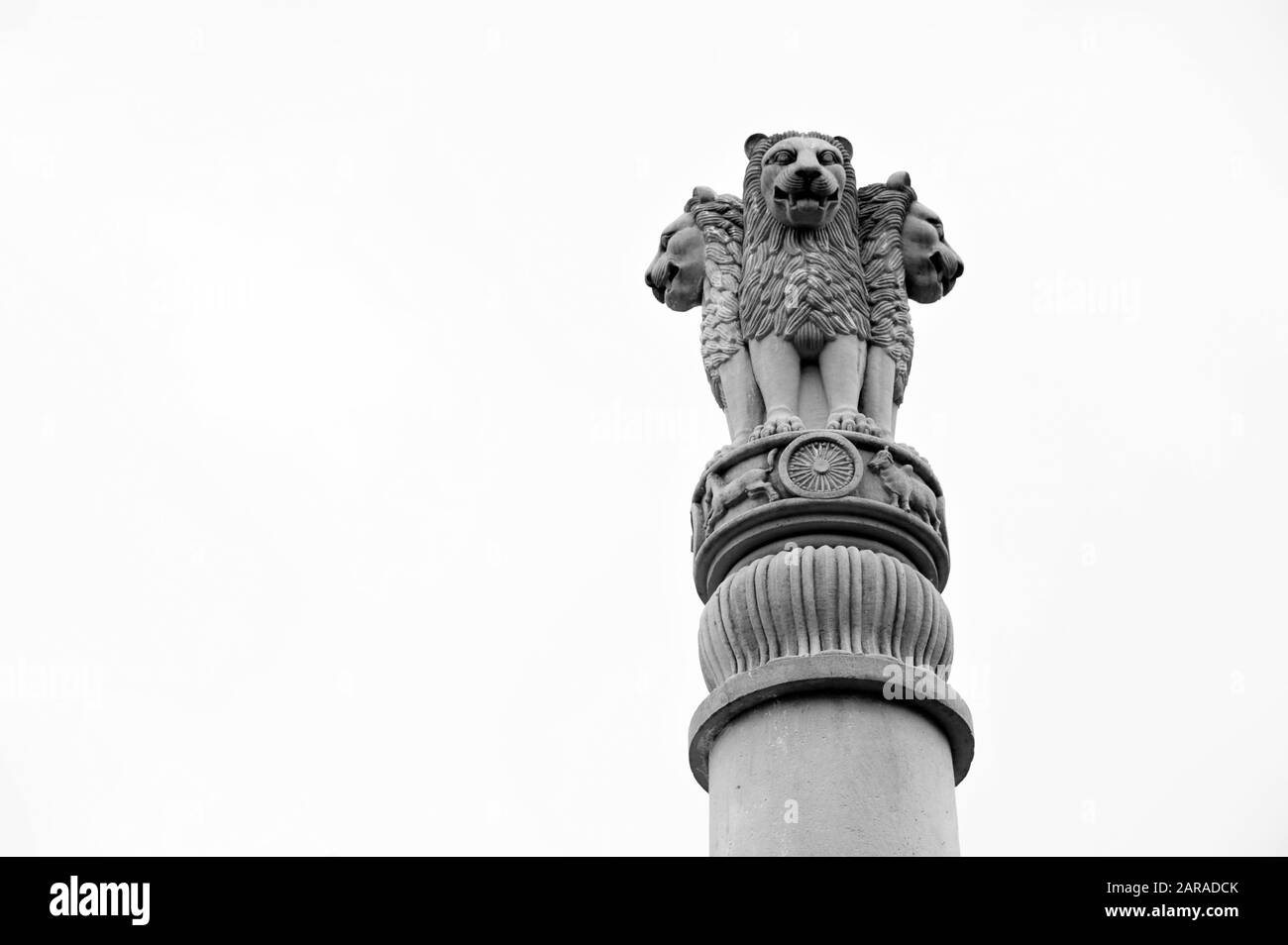 Lions pillar -Fotos und -Bildmaterial in hoher Auflösung – Alamy