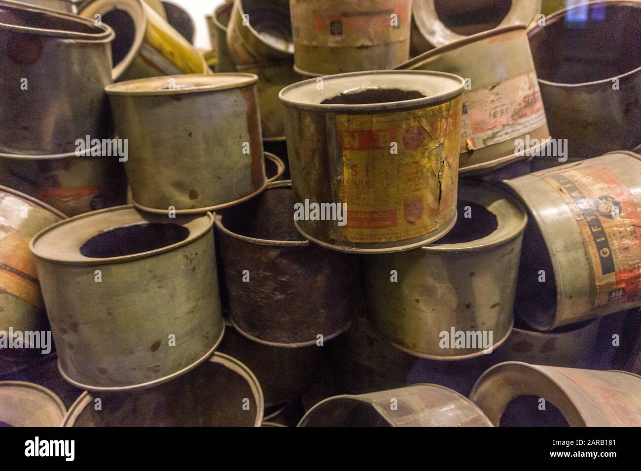 Zyklon b -Fotos und -Bildmaterial in hoher Auflösung – Alamy