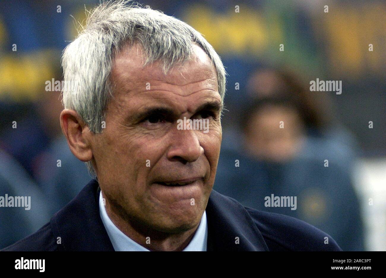 Trainer cuper -Fotos und -Bildmaterial in hoher Auflösung – Alamy