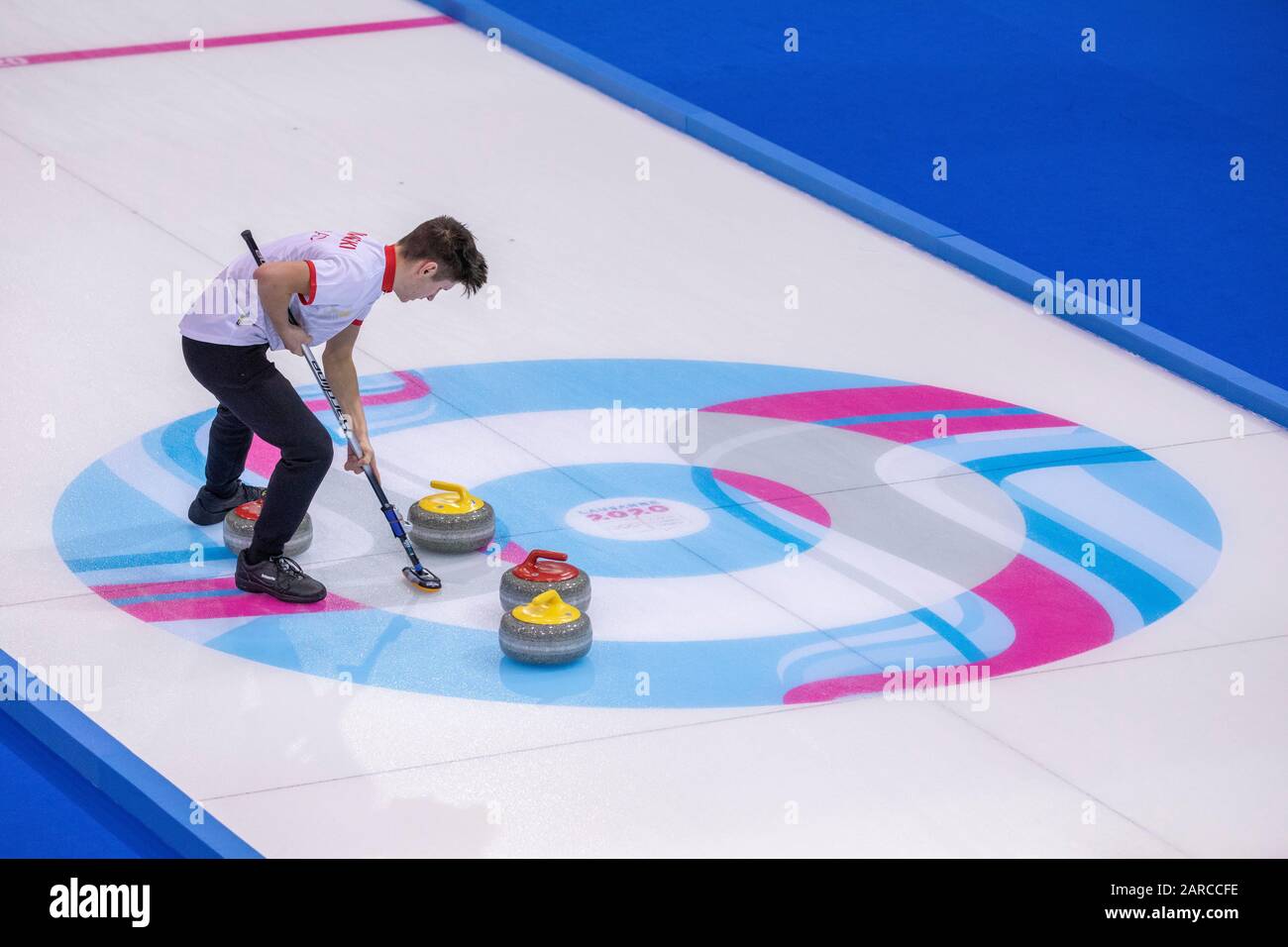 Curling foto -Fotos und -Bildmaterial in hoher Auflösung – Alamy